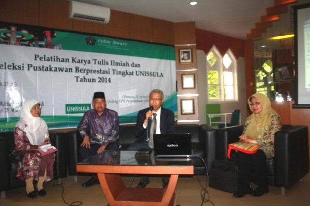 Pelatihan Karya Tulis Ilmiah | Perpustakaan UNISSULA